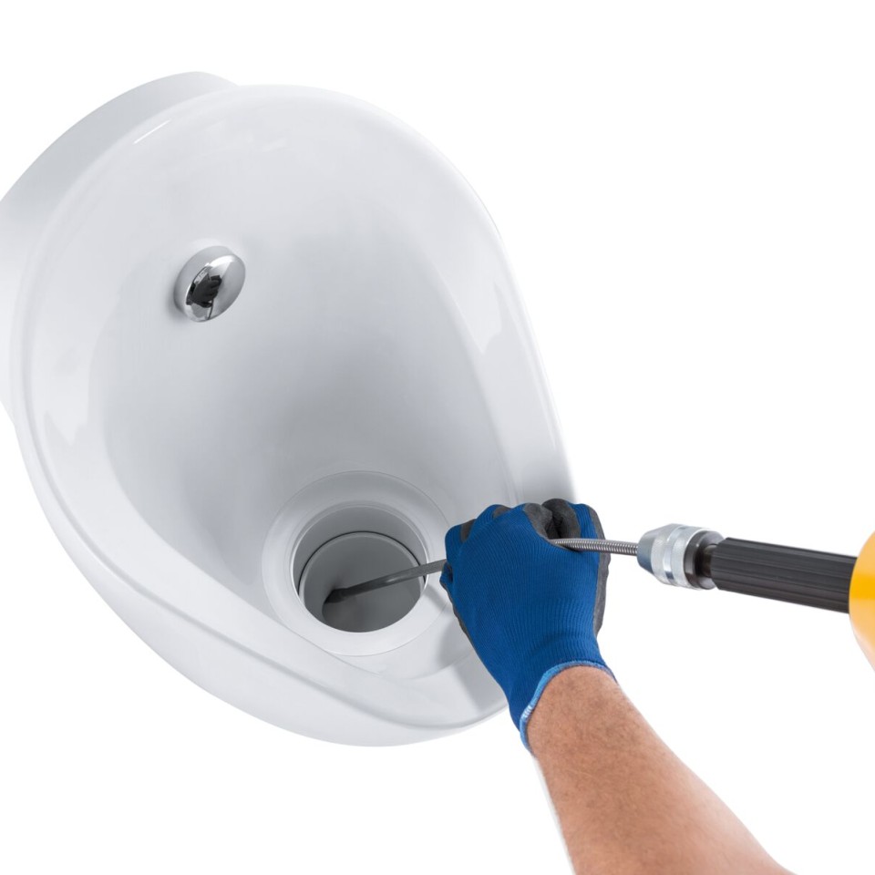 Urinals for private & public sanitary rooms | Geberit UK