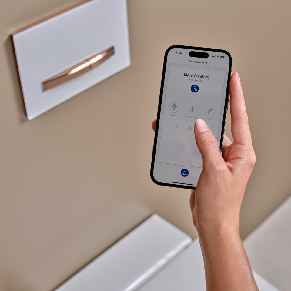 Alba: The starter model of Geberit AquaClean shower toilets | Geberit UK